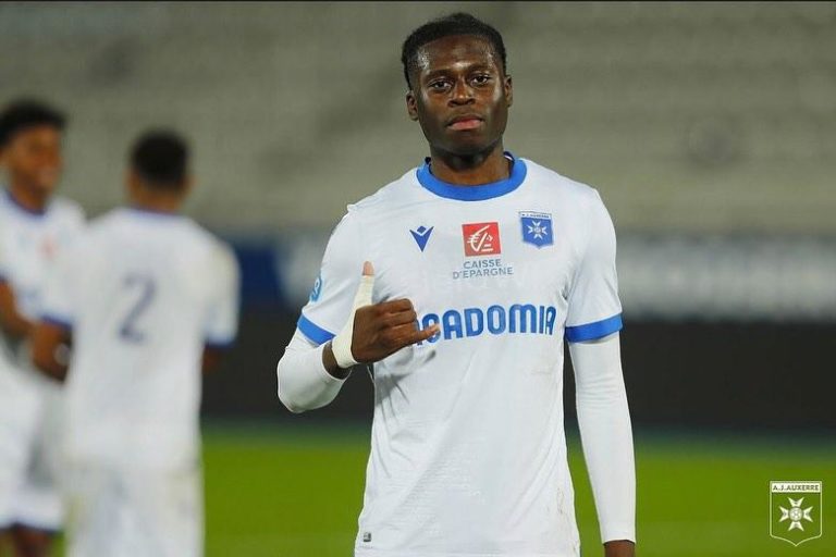 VICTOR MAYELA : « PRENDRE DE L’EXPERIENCE » – Site officiel du RF42